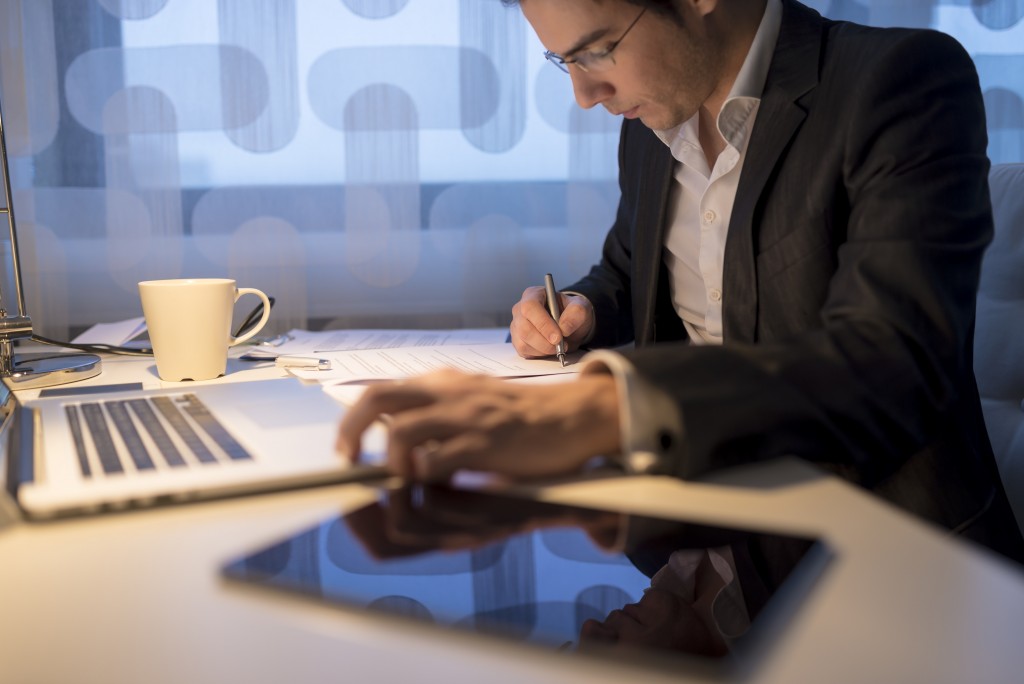 4 Reasons You Should Use Electronic Signatures for Your Business ...